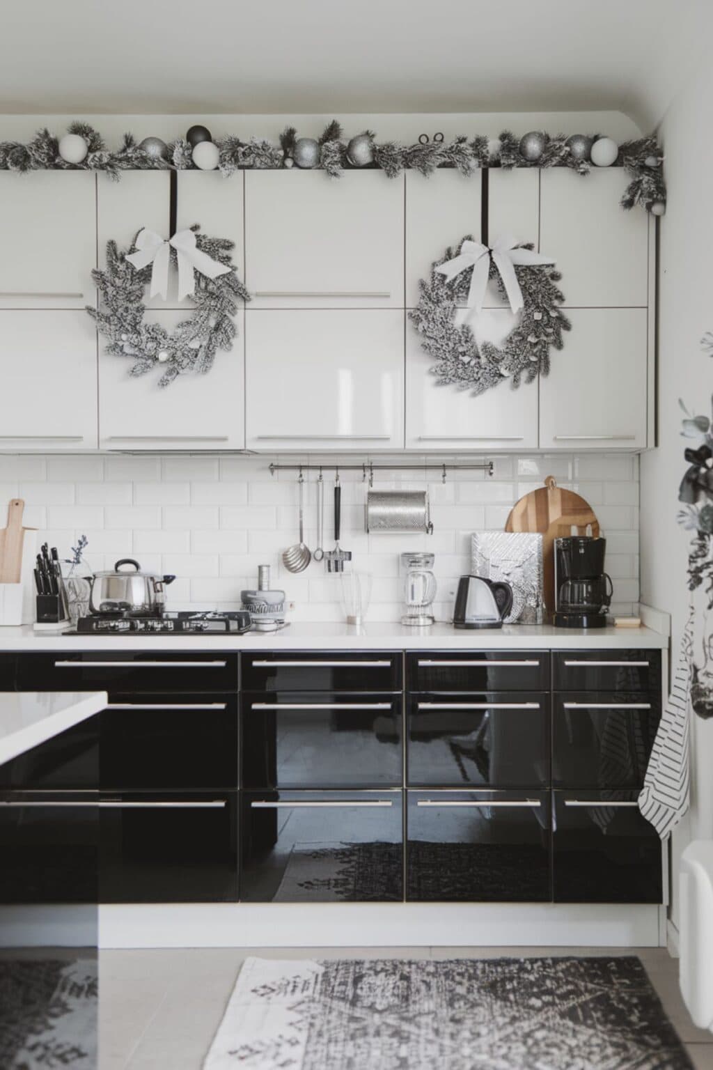 15 Festive Christmas Kitchen Decor Ideas You'll Love