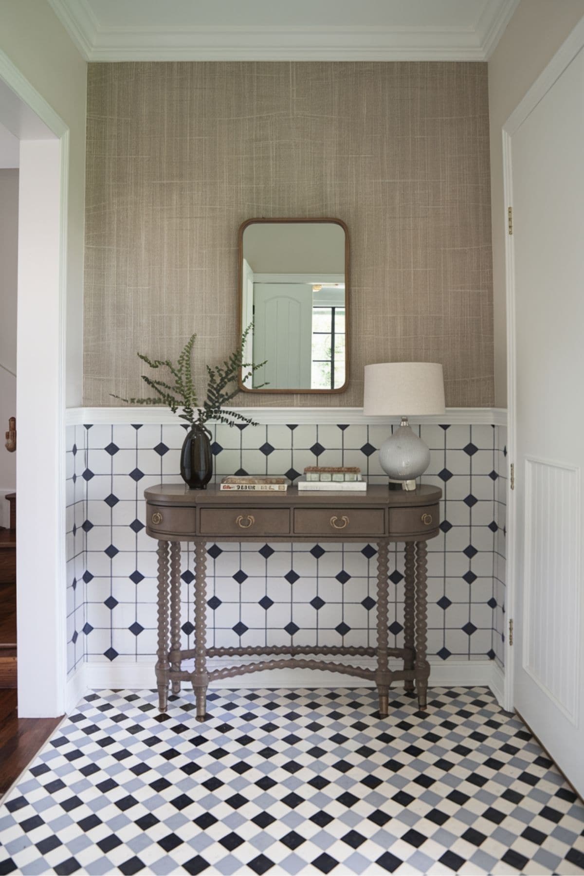 25 Small Entryway Ideas To Make The Most Of Your Space