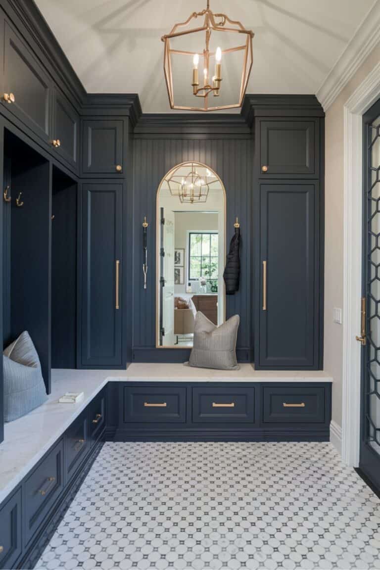 20 Mudroom Ideas That You Need To See