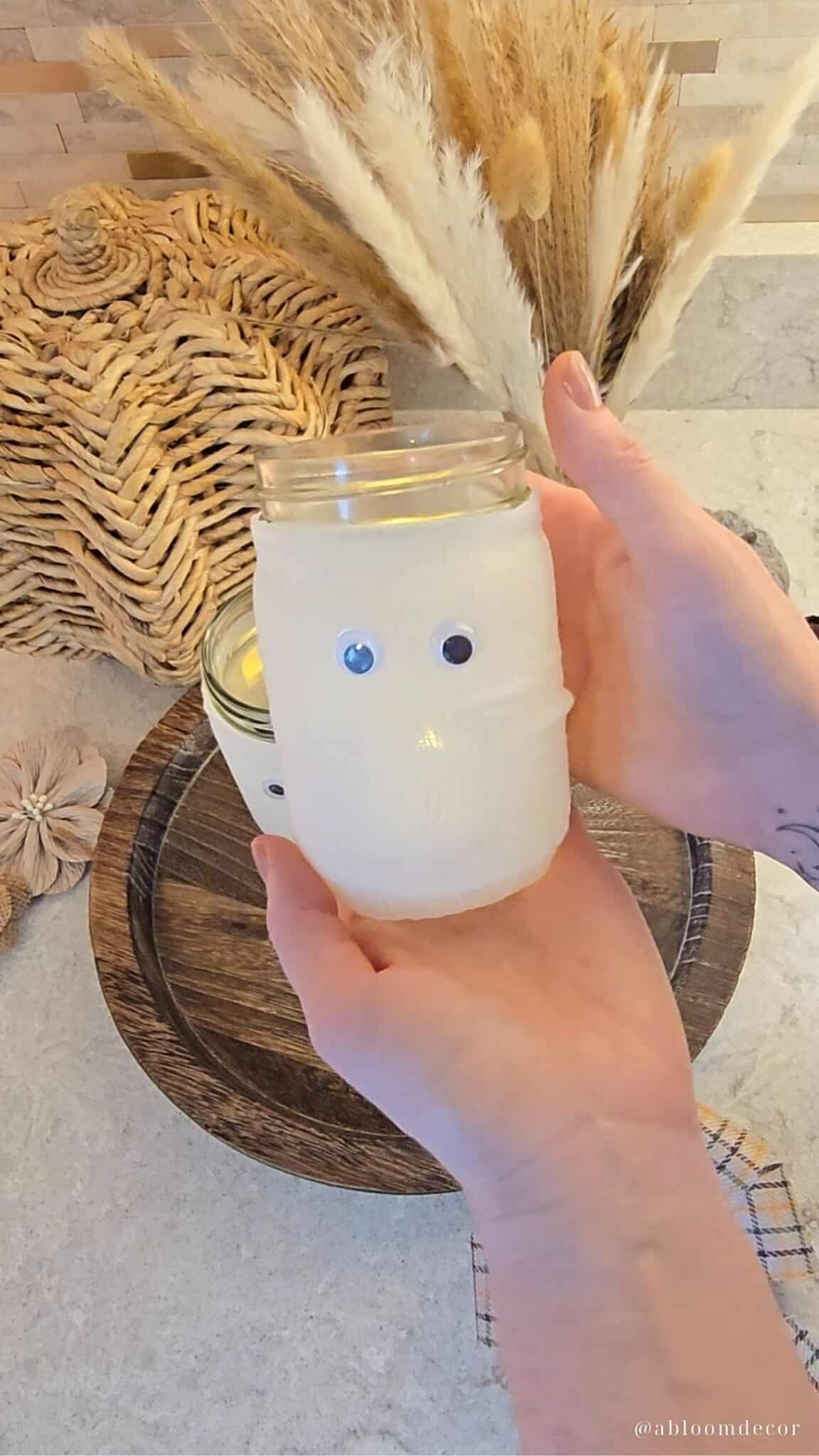 Quick DIY Halloween Ghost Mason Jars That Bring a Cozy Glow