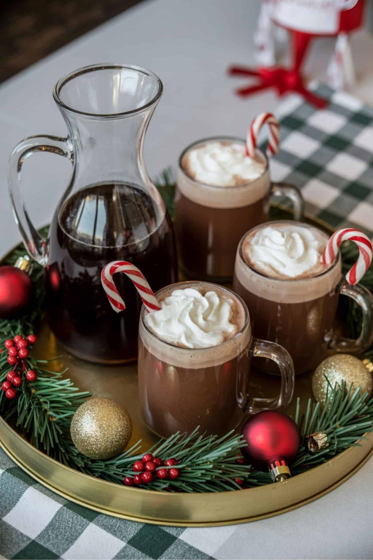 Christmas Table Decorations For an Unforgettable Tablescape